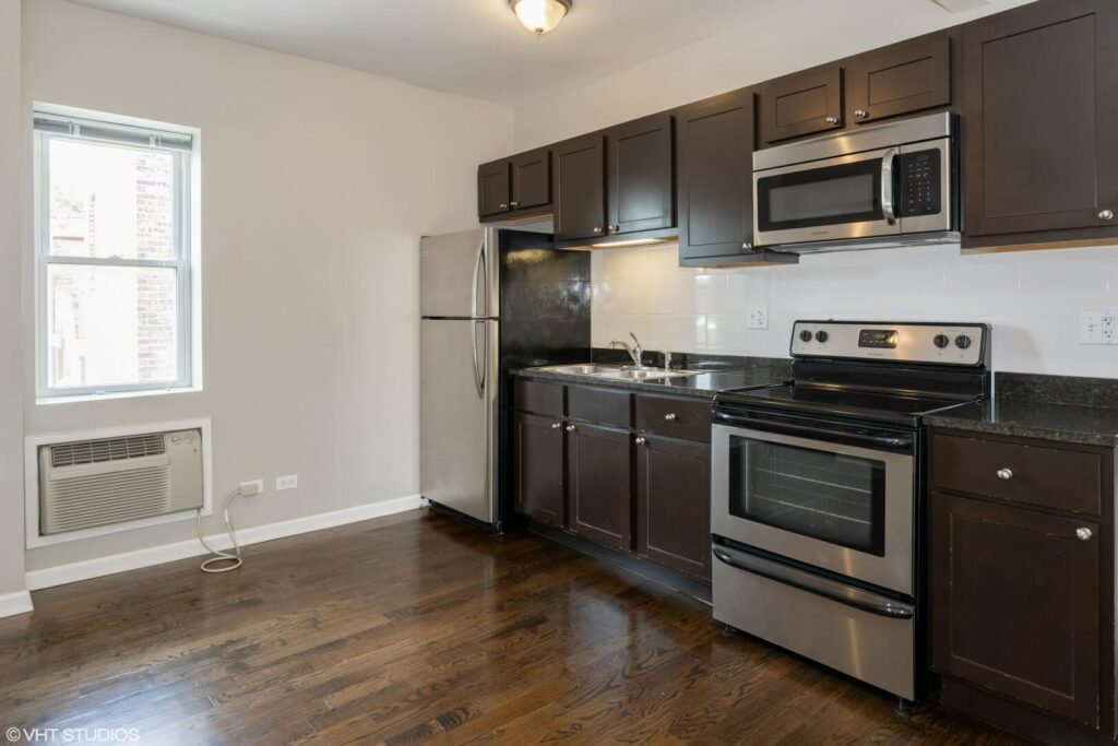 Rockwell Commons Apartments Photo Gallery - Rockwell Commons