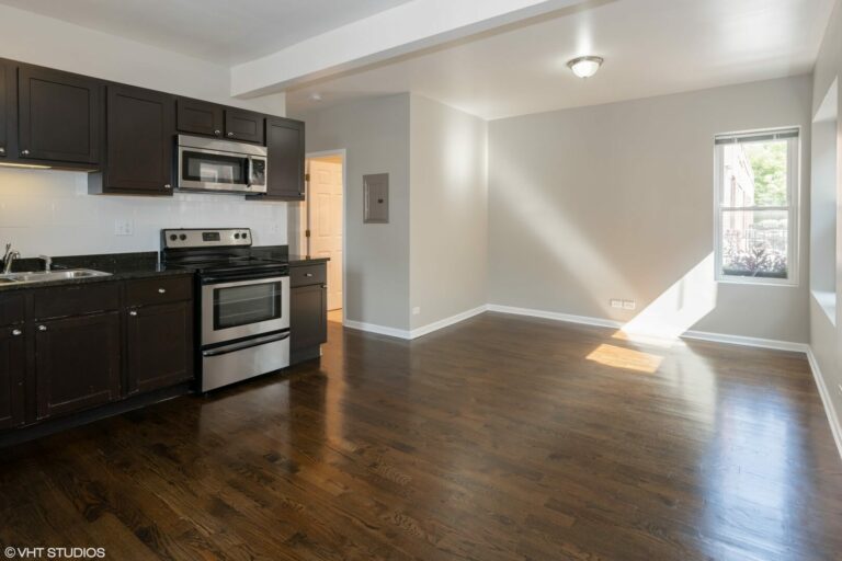 Rockwell Commons Apartments Photo Gallery - Rockwell Commons